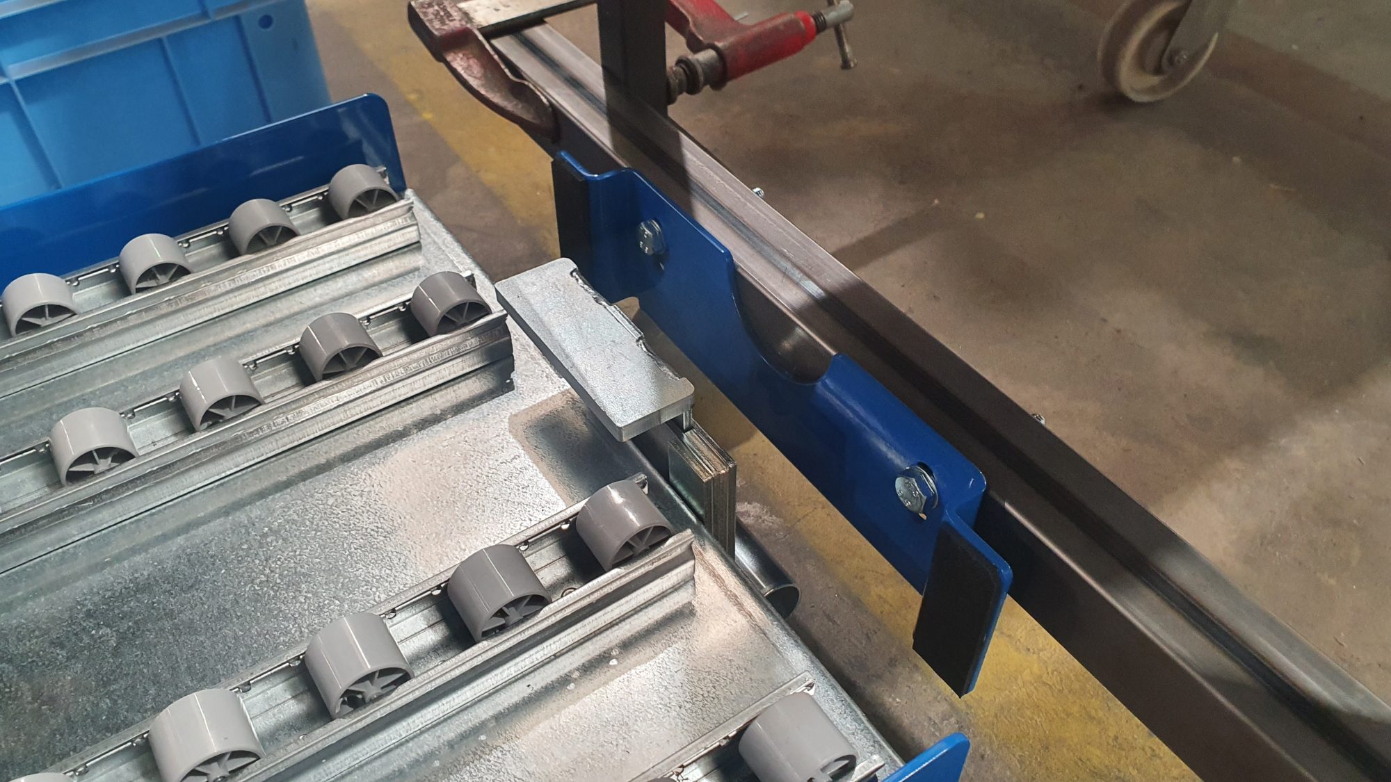 Etude de cas : petit train logistique sur mesure pour le transport de ...